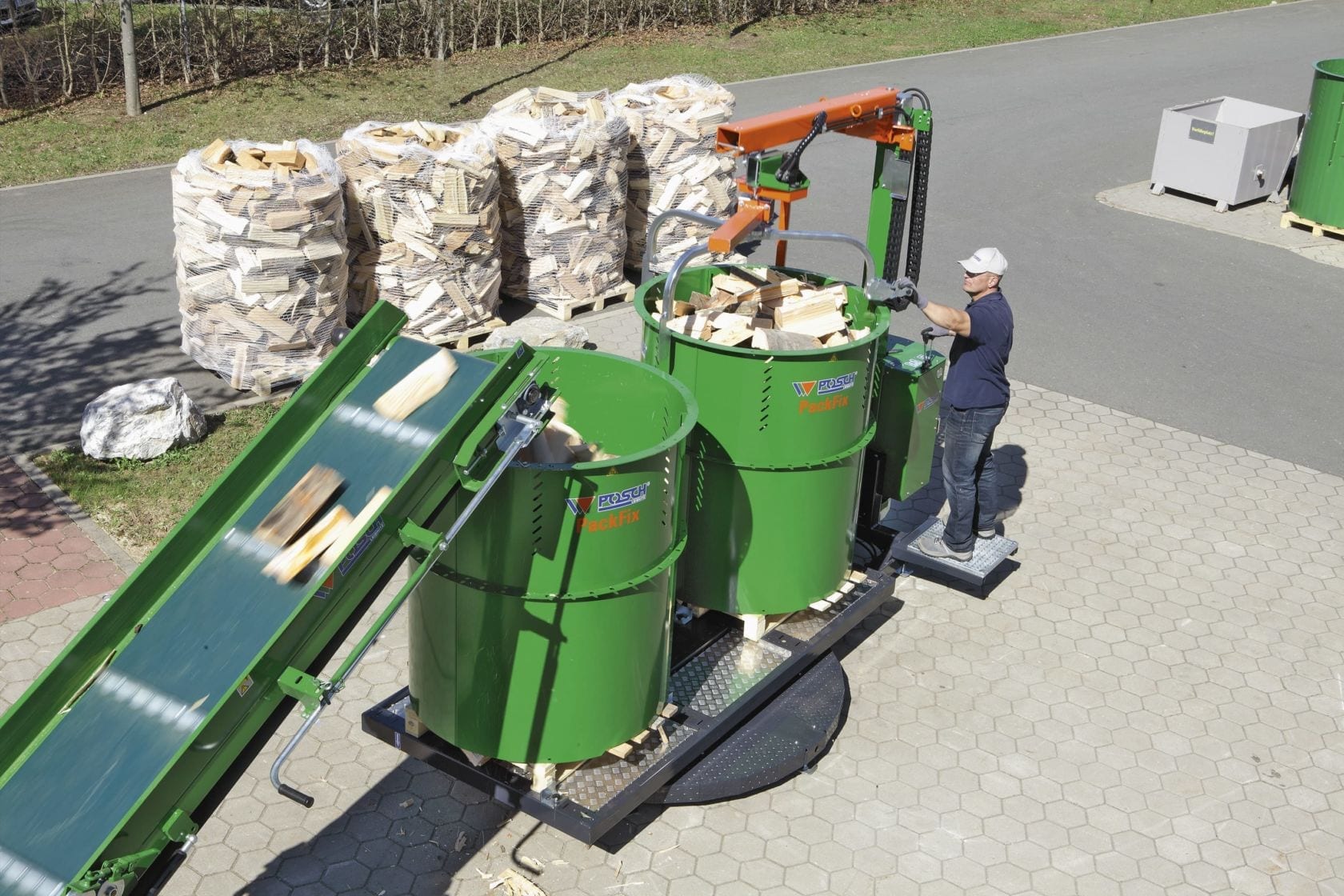 PackFix Hydro – die Verpackungsmaschine für Holz | POSCH