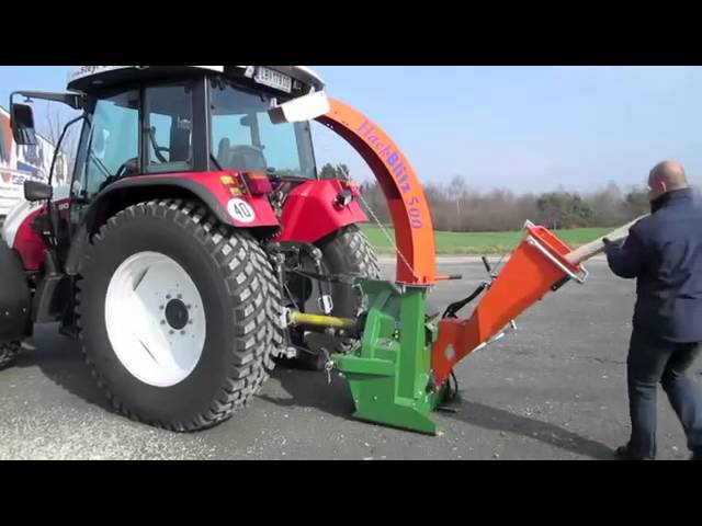POSCH HackBlitz -wood chipper for mulching under hedges