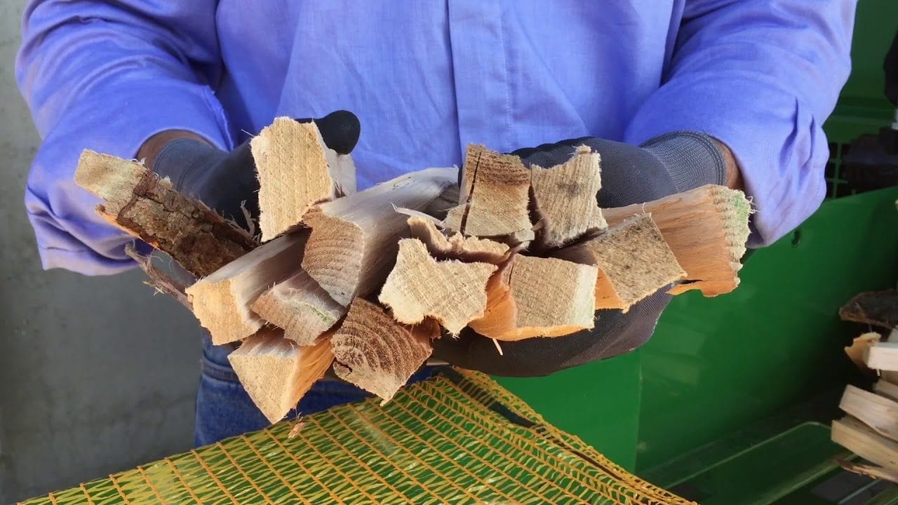 Spaltautomat AutoSplit 350 für Brenn- & Anzündholz | POSCH